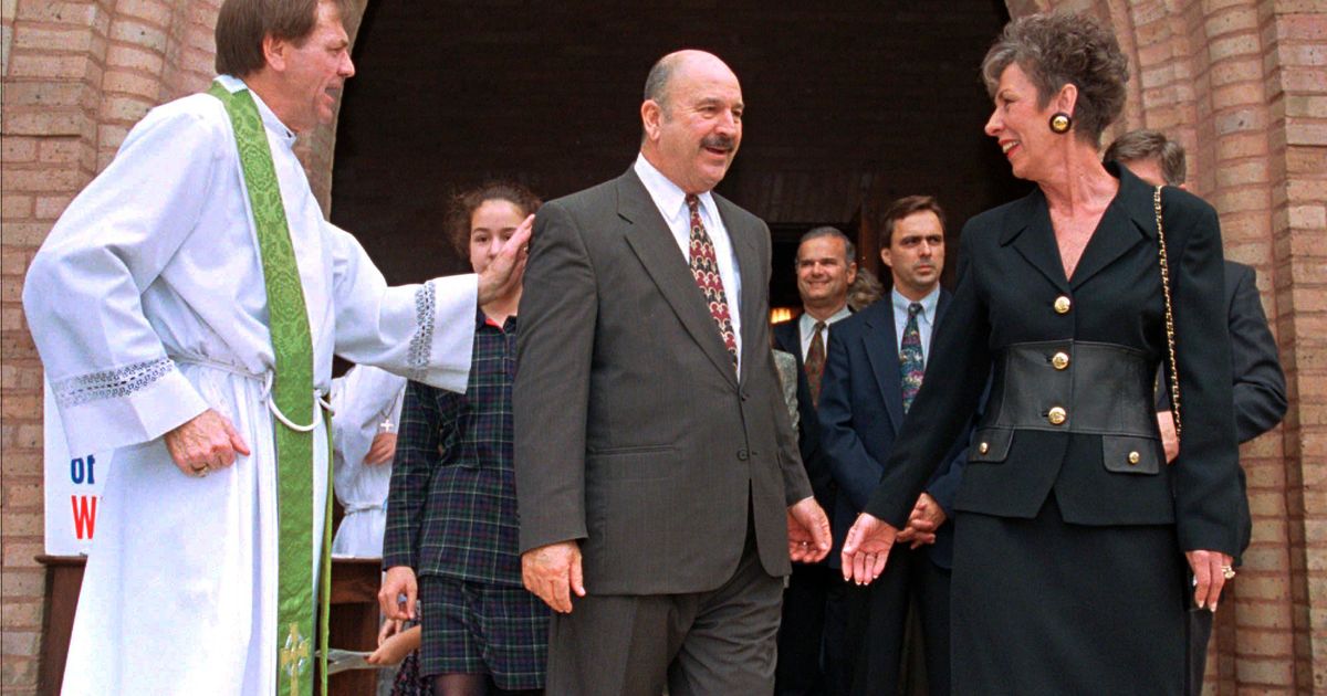 2-term Louisiana governor Mike Foster dies at 90 | The Seattle Times