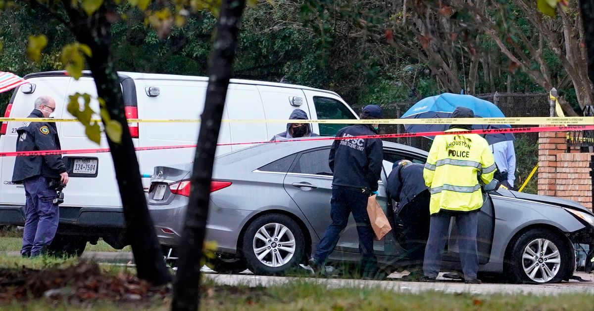 Arson investigator, arson suspect fatally shot in Houston | The Seattle ...