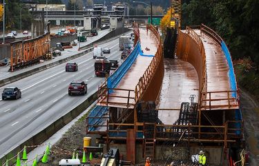 Light-rail construction to close southbound I-5 overnight this weekend ...
