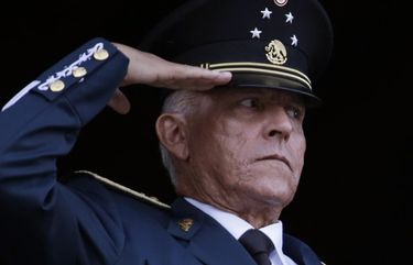 US drops case against ex-Mexican general after pressure | The Seattle Times