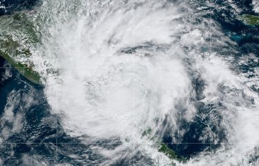 Slew of rapidly intensifying hurricanes portends trouble in a warming ...