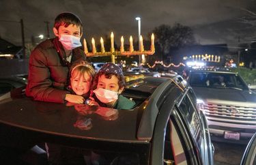 Menorah car parade | The Seattle Times