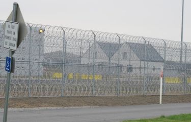 As COVID-19 spreads in Washington’s prisons, advocates call for better ...