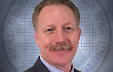 Washington state Corrections Secretary Steve Sinclair announces ...