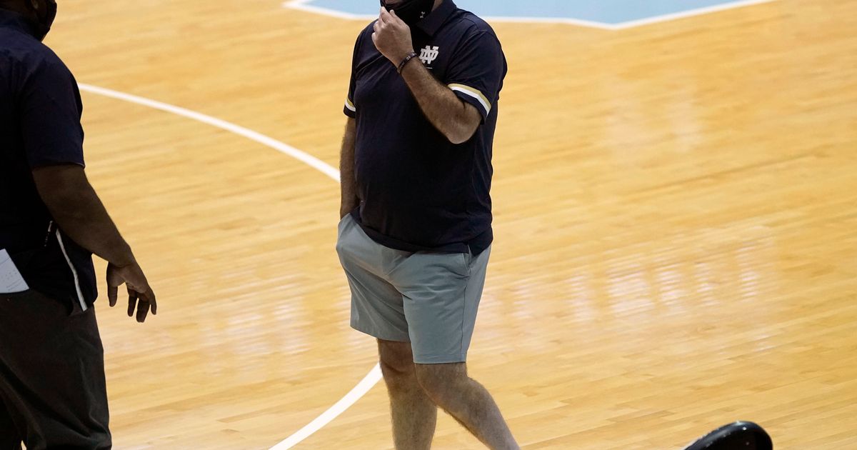 Comfort over style for coaches is college basketball trend | The ...