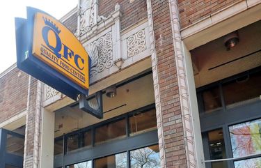 Kroger, owner of QFC and Fred Meyer stores, will pay workers $100 for ...