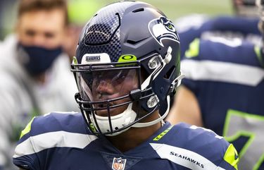 Seahawks officially announce signing of running back Chris Carson | The ...