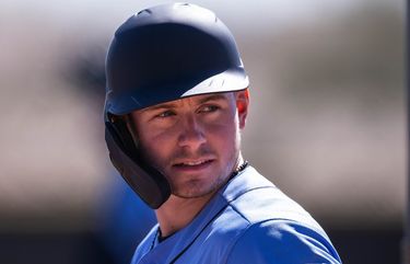 Mariners prospect Jarred Kelenic sidelined with strained adductor ...