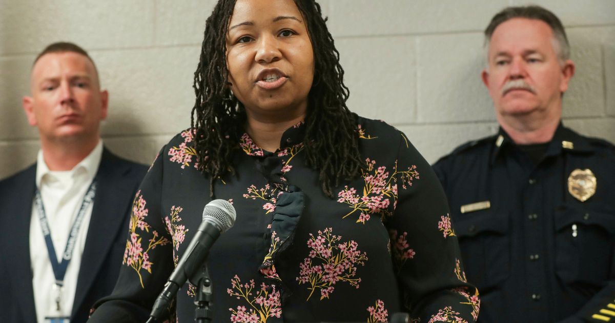 Charlottesville mayor’s poem about city, racism ‘hits nerve’ | The ...