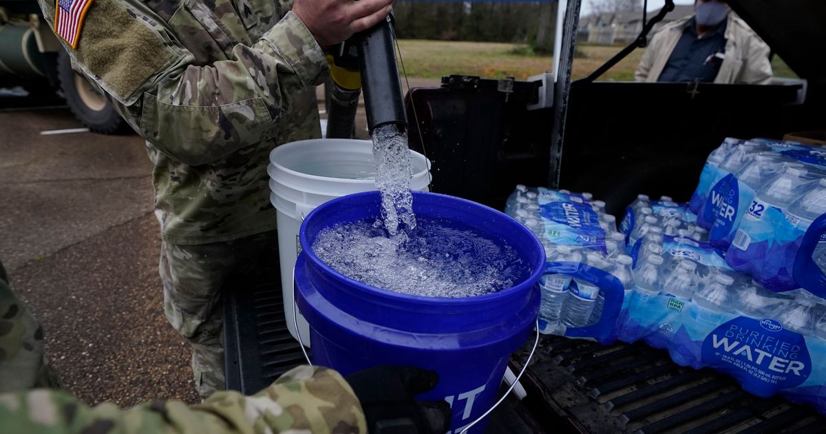Water crisis continues in Mississippi, weeks after cold snap | The ...