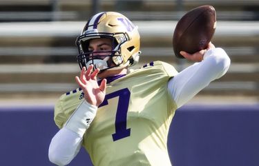 UW Huskies football mailbag: What are the chances freshman quarterback ...