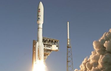 Amazon internet program Project Kuiper will launch first satellites ...