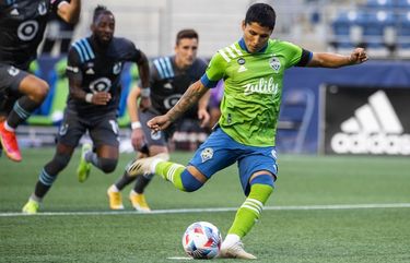Raul Ruidiaz has tormented LAFC for years. The Sounders hope it ...