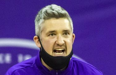 UW volleyball coach Keegan Cook felt a duty to get Huskies back to ...