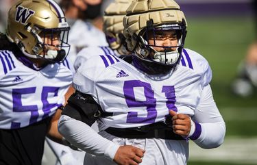 Analysis: After two underwhelming seasons, UW’s defensive line is ...