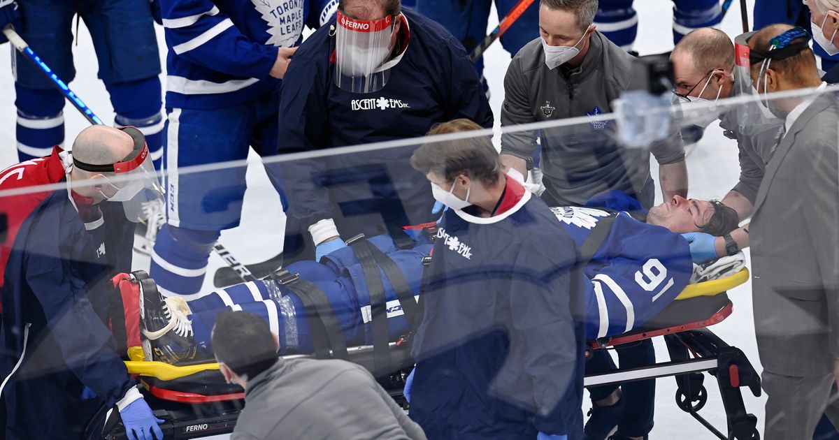 Tavares has concussion, knee injury; likely to miss series | The ...