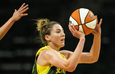 After helping USA Basketball qualify for Olympics, Katie Lou Samuelson ...