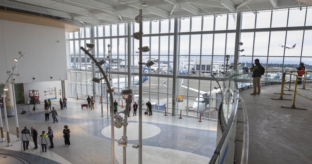 Sea-Tac Airport gets $176 million more in federal COVID relief funds ...