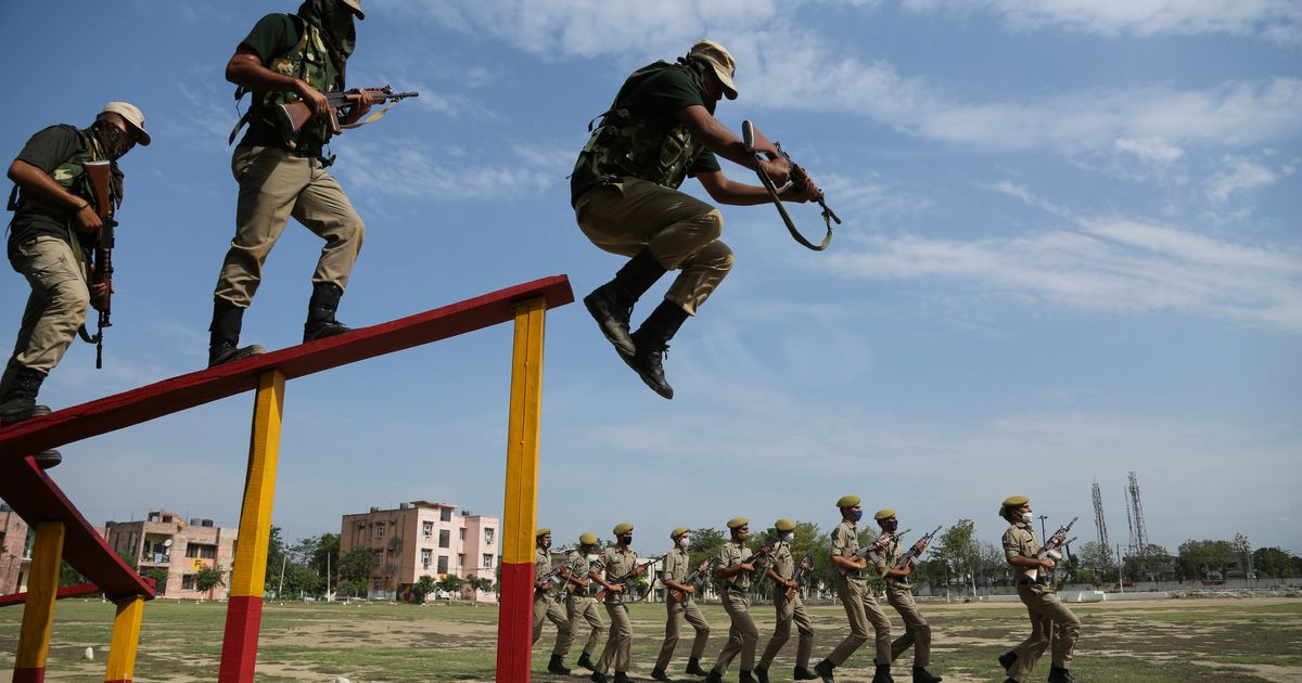 AP PHOTOS: Indian police train villagers for border security | The ...