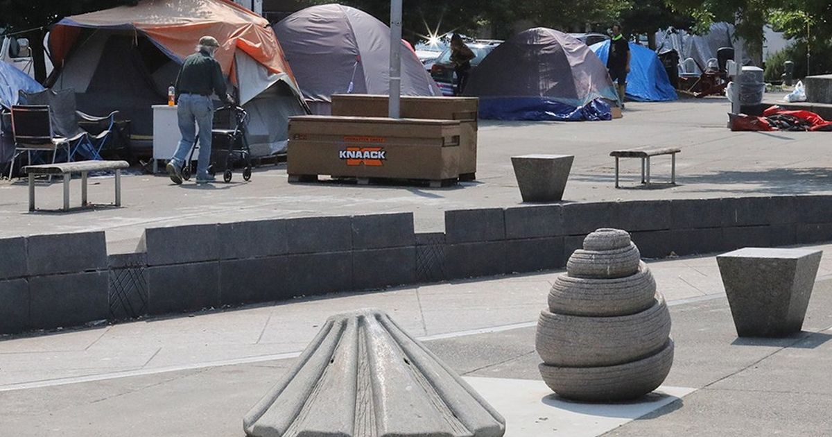 Homeless encampments prompt Seattle officials to close Ballard spray ...