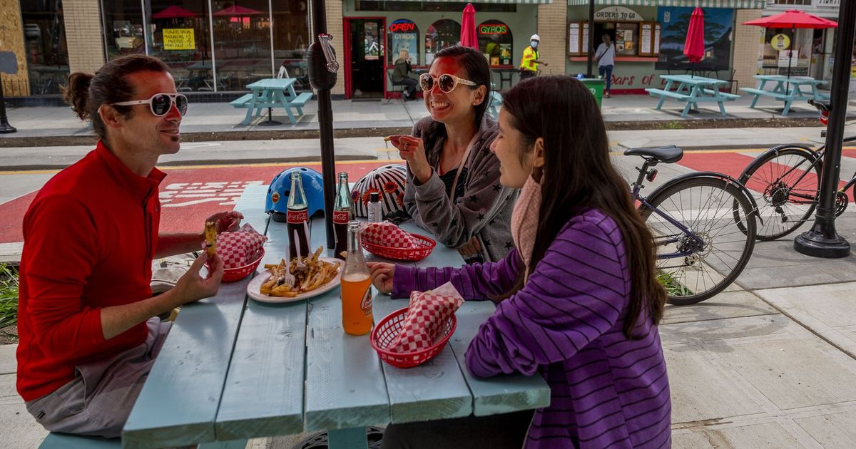 University District builds new outdoor-dining spaces with great food ...