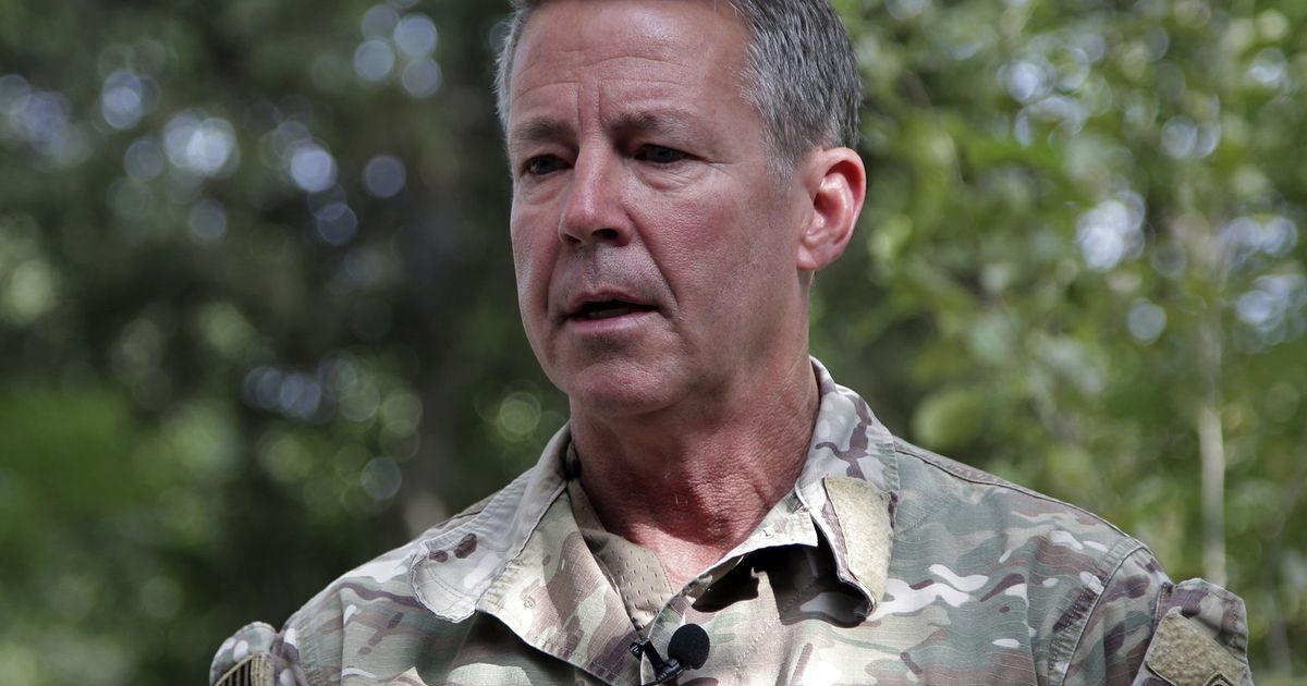Top US commander in Afghanistan relinquishes post | The Seattle Times