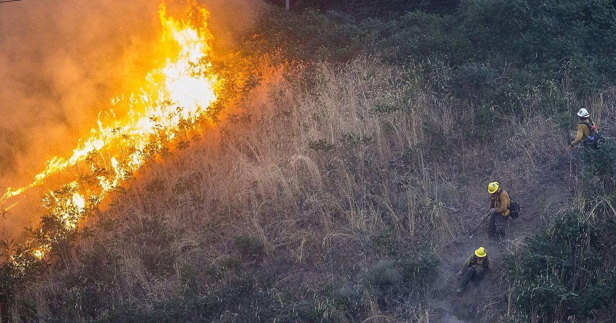 Officers search home believed to be origin of fire outside Wenatchee ...
