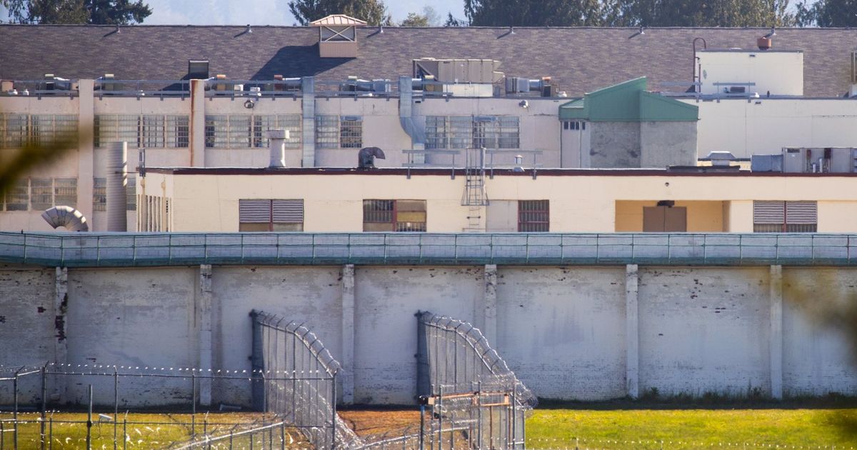 Corrections officials to close prison units to save money | The Seattle ...