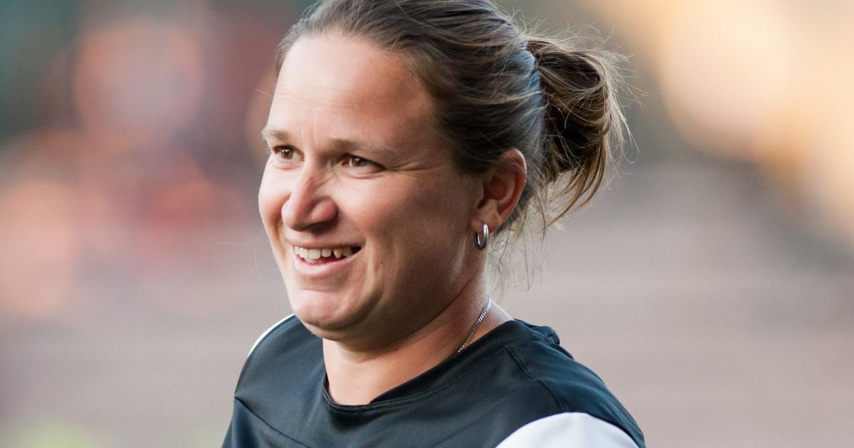 Laura Harvey returns as coach of OL Reign | The Seattle Times