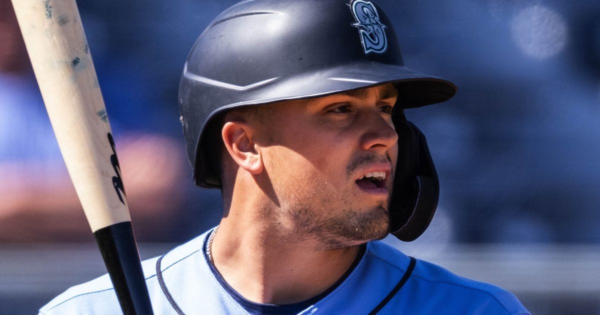 Mariners lose first baseman Evan White to season-ending hip surgery ...