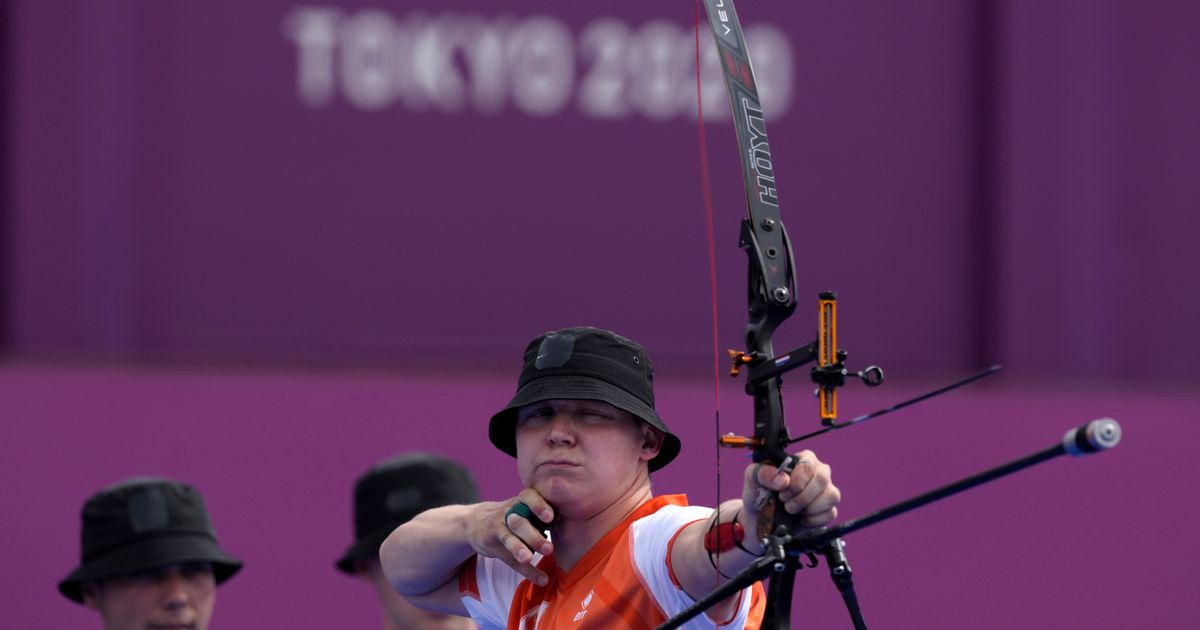 Debilitating headaches force Dutch archer to retire at 26 | The Seattle ...