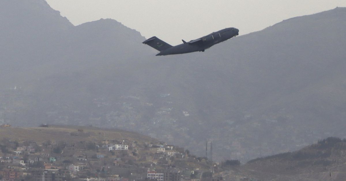 Last troops exit Afghanistan, ending America’s longest war | The ...