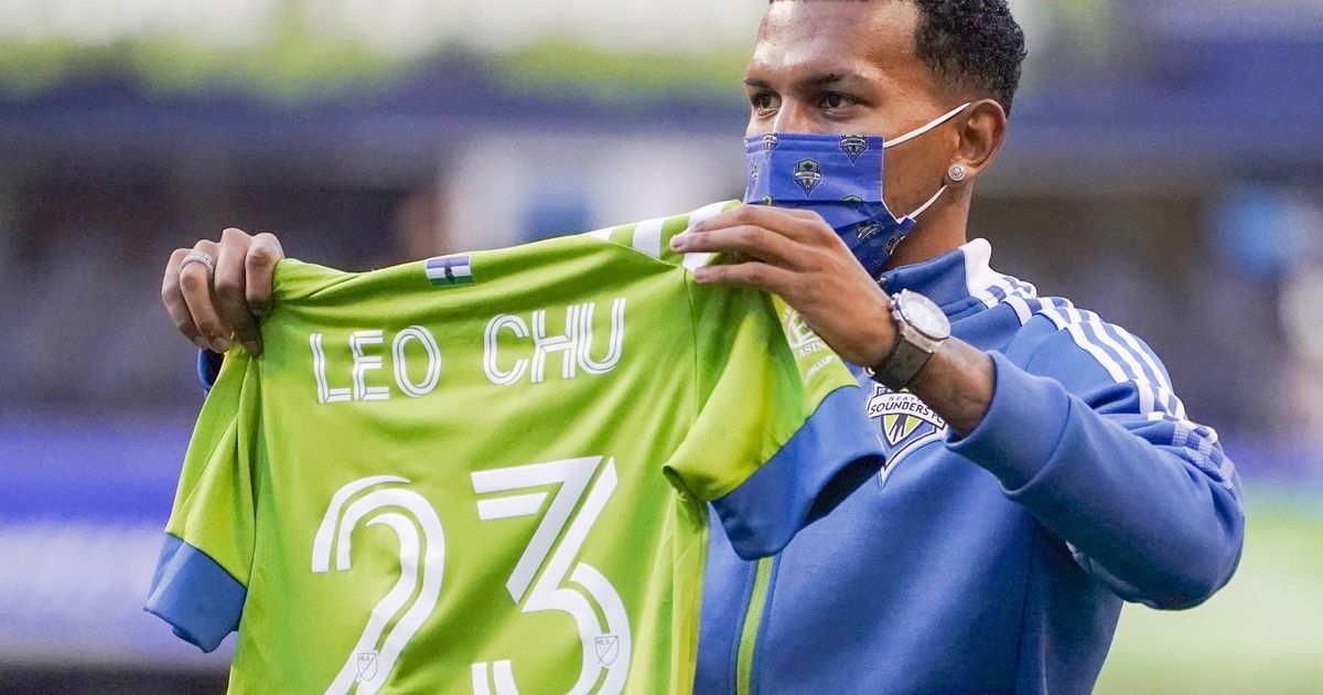‘I want to come here and win’: Brazilian striker Leo Chu joins Sounders ...