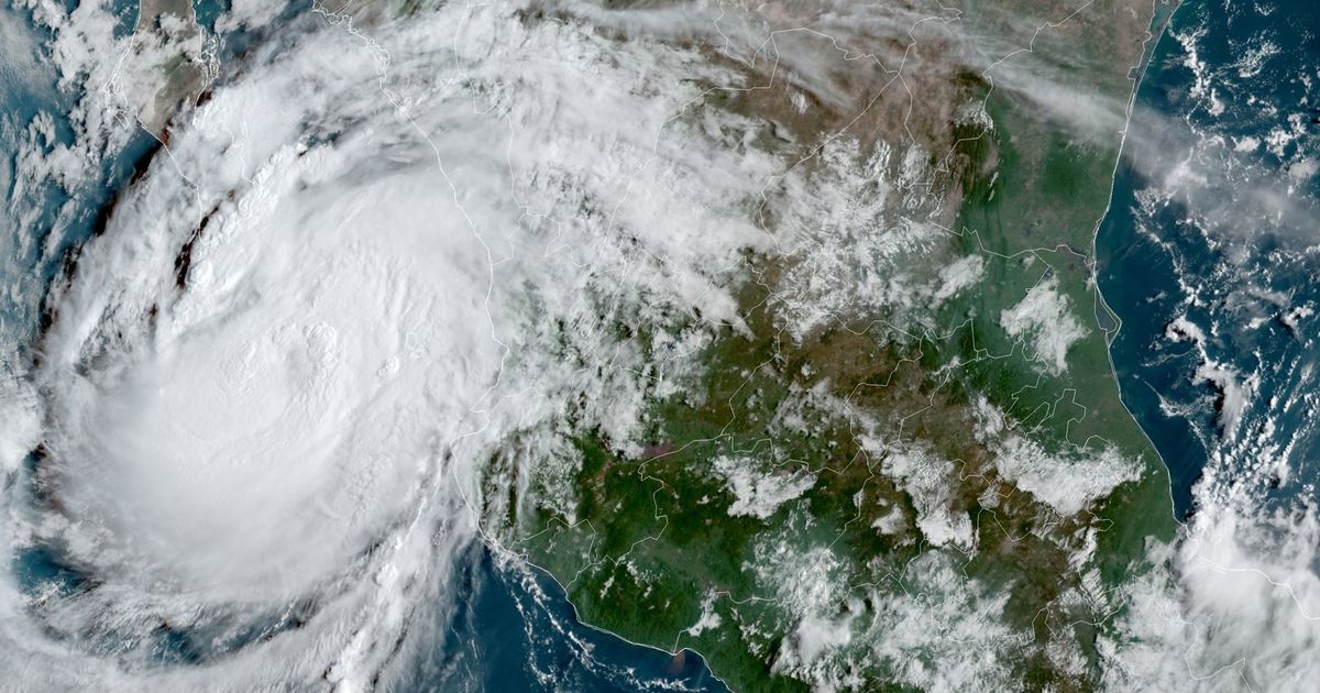 Hurricane Olaf nears Mexico’s Los Cabos resorts | The Seattle Times