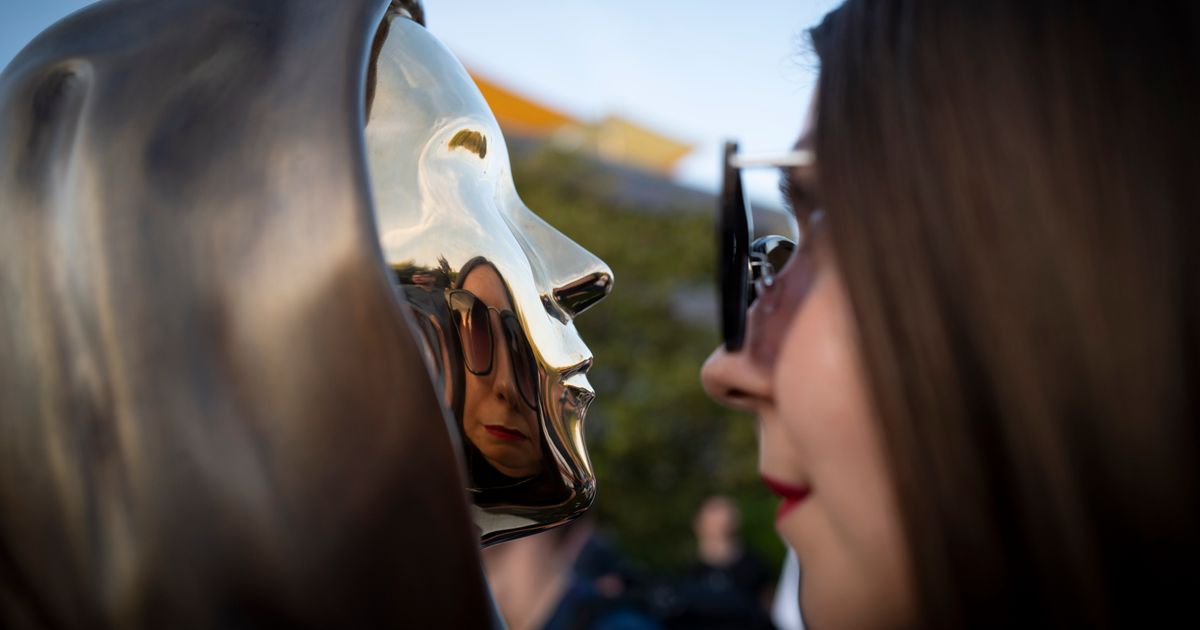 Hungary: Statue honoring mysterious Bitcoin founder unveiled | The ...