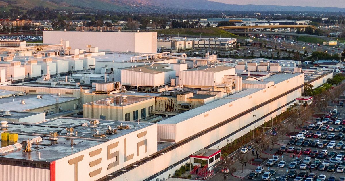 Elon Musk announces Tesla moving its headquarters from California to ...