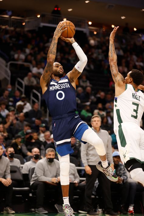 Russell, Towns lead T’Wolves to rare win at Milwaukee | The Seattle Times