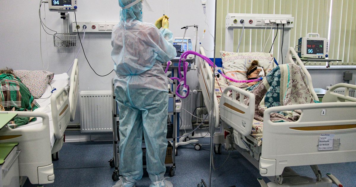 Russia’s infections, deaths soar to new record high | The Seattle Times