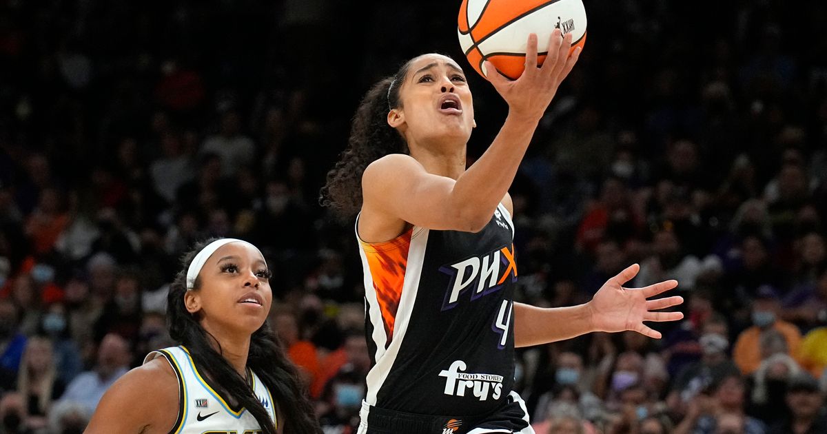 Storm sign star point guard Skylar Diggins-Smith | The Seattle Times