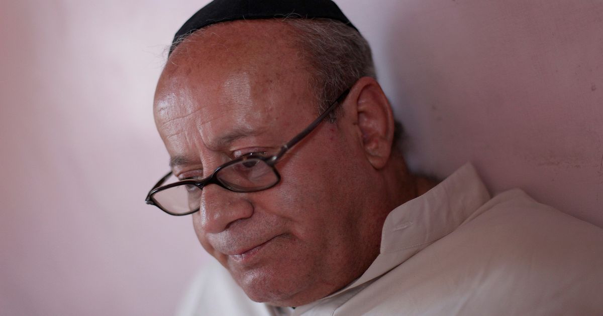Rescuers: Last Jew of Kabul making his way to Israel | The Seattle Times