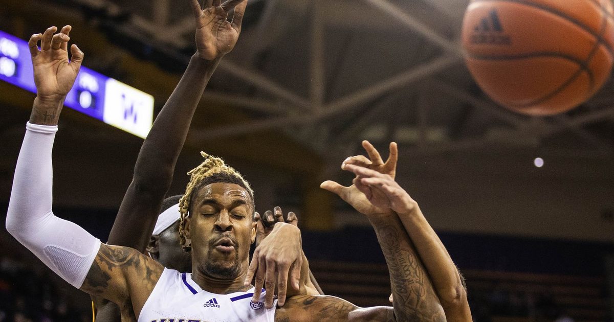 Photos: UW men’s basketball vs. Wyoming | The Seattle Times