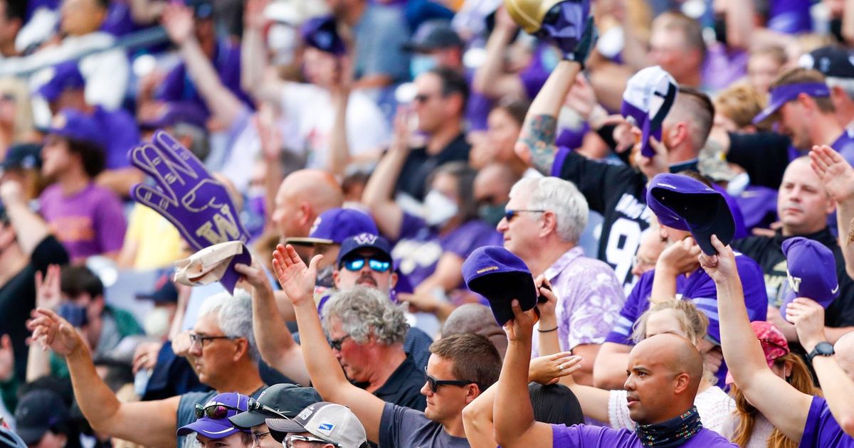 Despite a disastrous 2021 season, here’s what Washington football fans ...