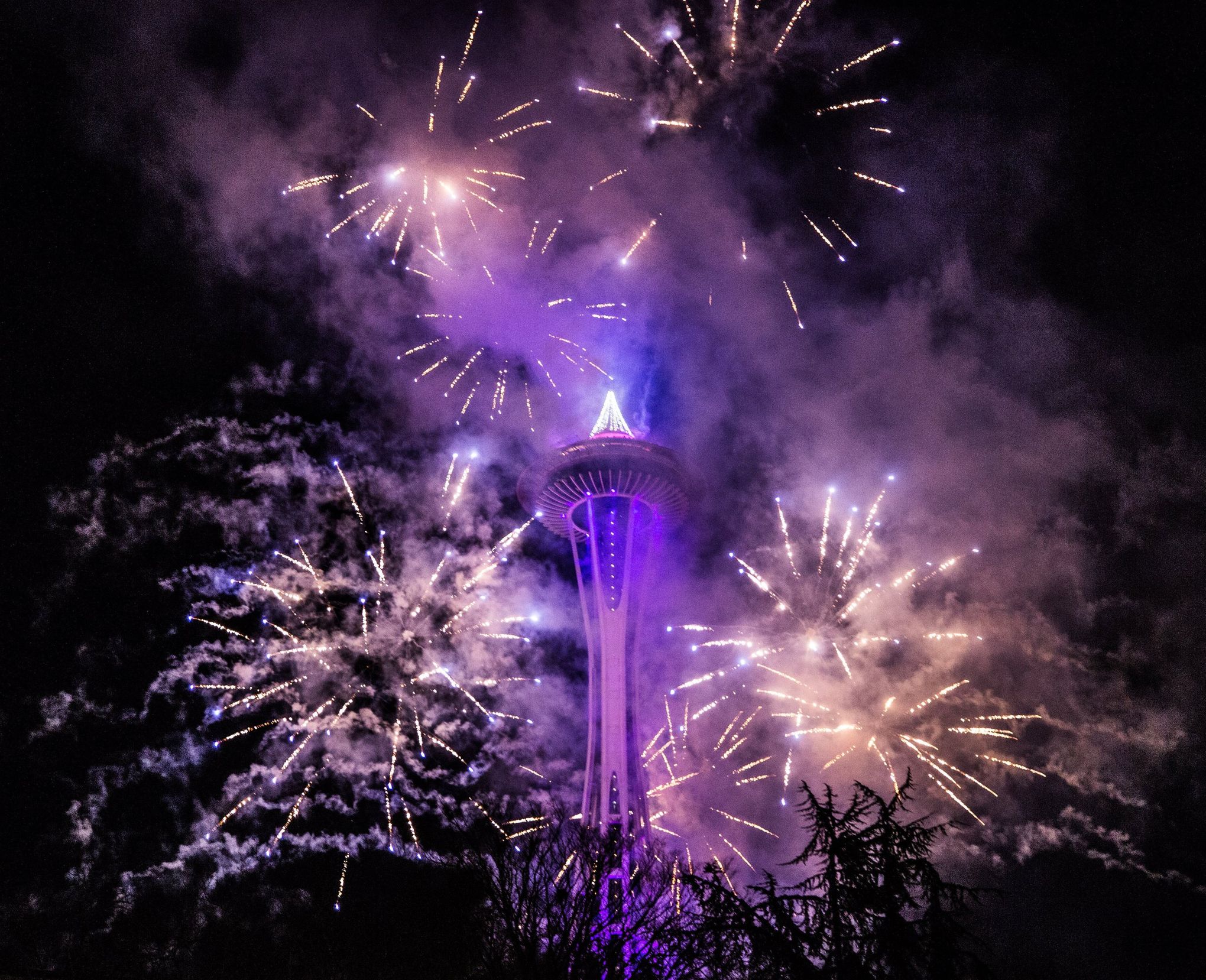 Space Needle Fireworks Happy New Year From Seattle! What A Great