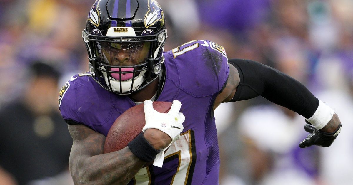 Analysis: Seahawks might need help at running back. Could Le’Veon Bell ...