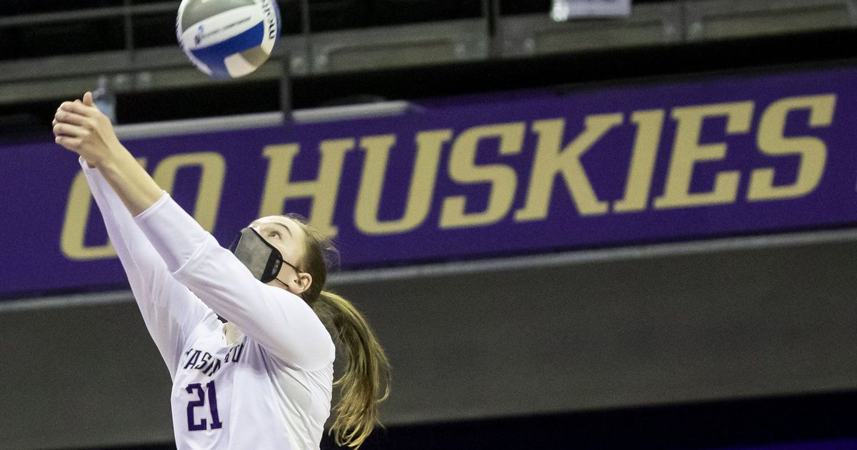 As UW volleyball begins NCAA tournament, outside hitter Claire Hoffman ...
