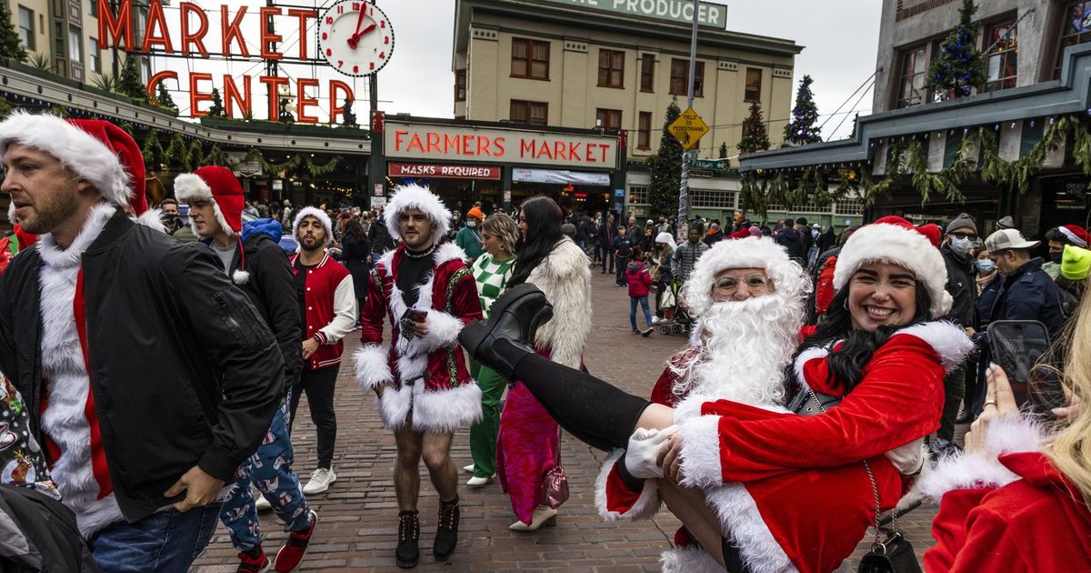 A sea of Santas gather in downtown Seattle | The Seattle Times