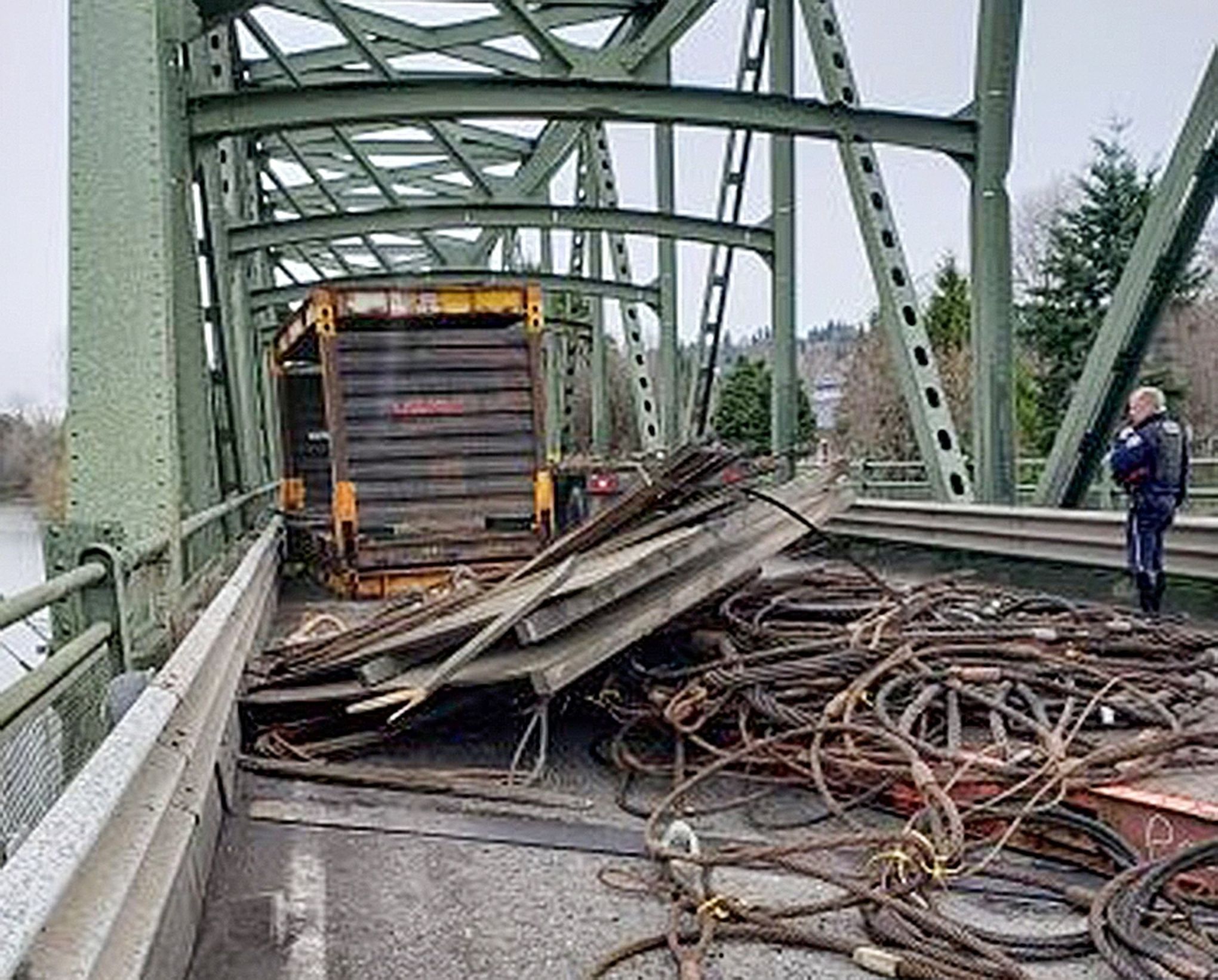 Gusset Support Bridge