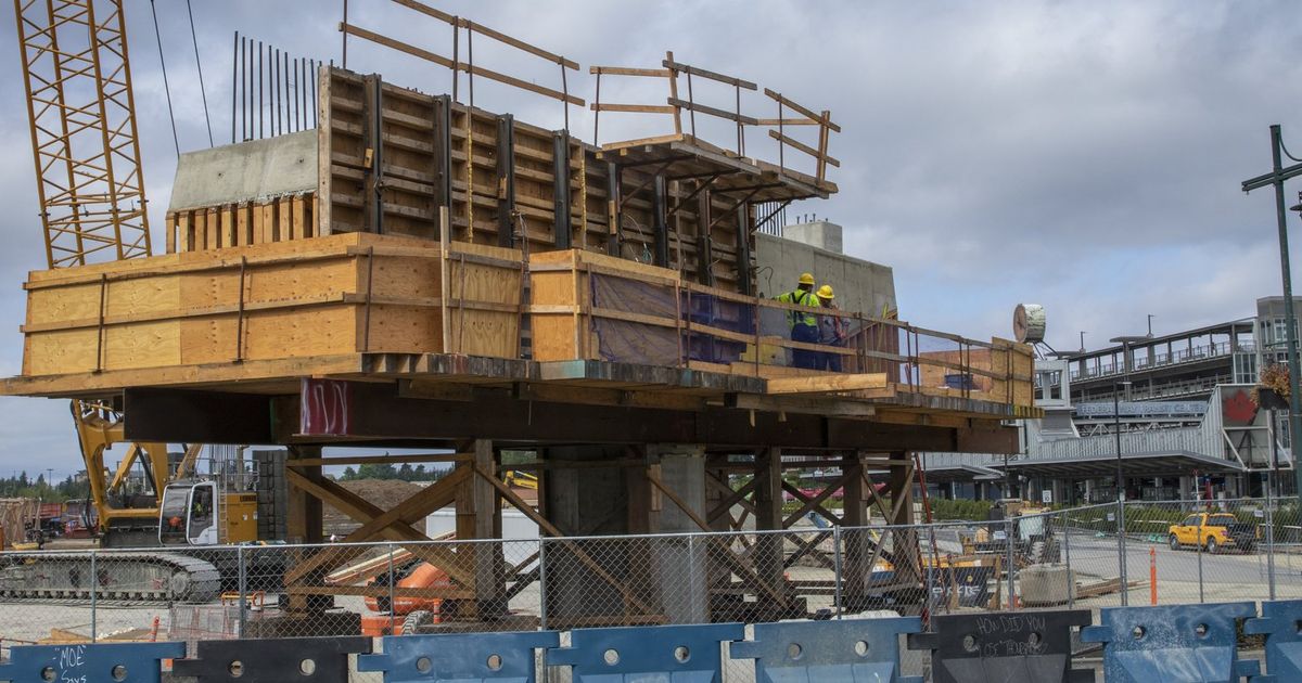 Concrete driver strike could slow light-rail construction, says Sound ...