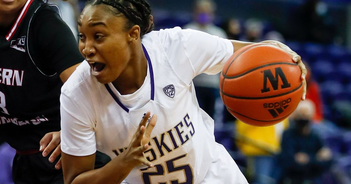 Alexis Whitfield comes up with clutch shot to lead UW women’s ...