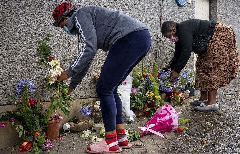 Desmond Tutu, exuberant apostle of racial justice in South Africa, dies ...